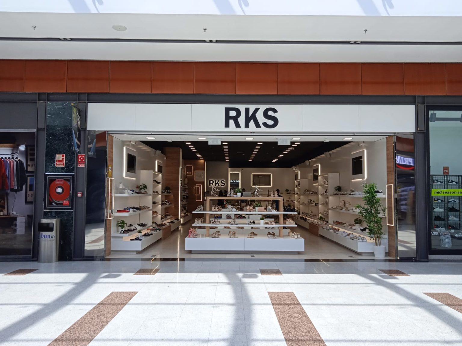 RKS LLEGA A LAS DUNAS SHOPPING - Las Dunas Shopping